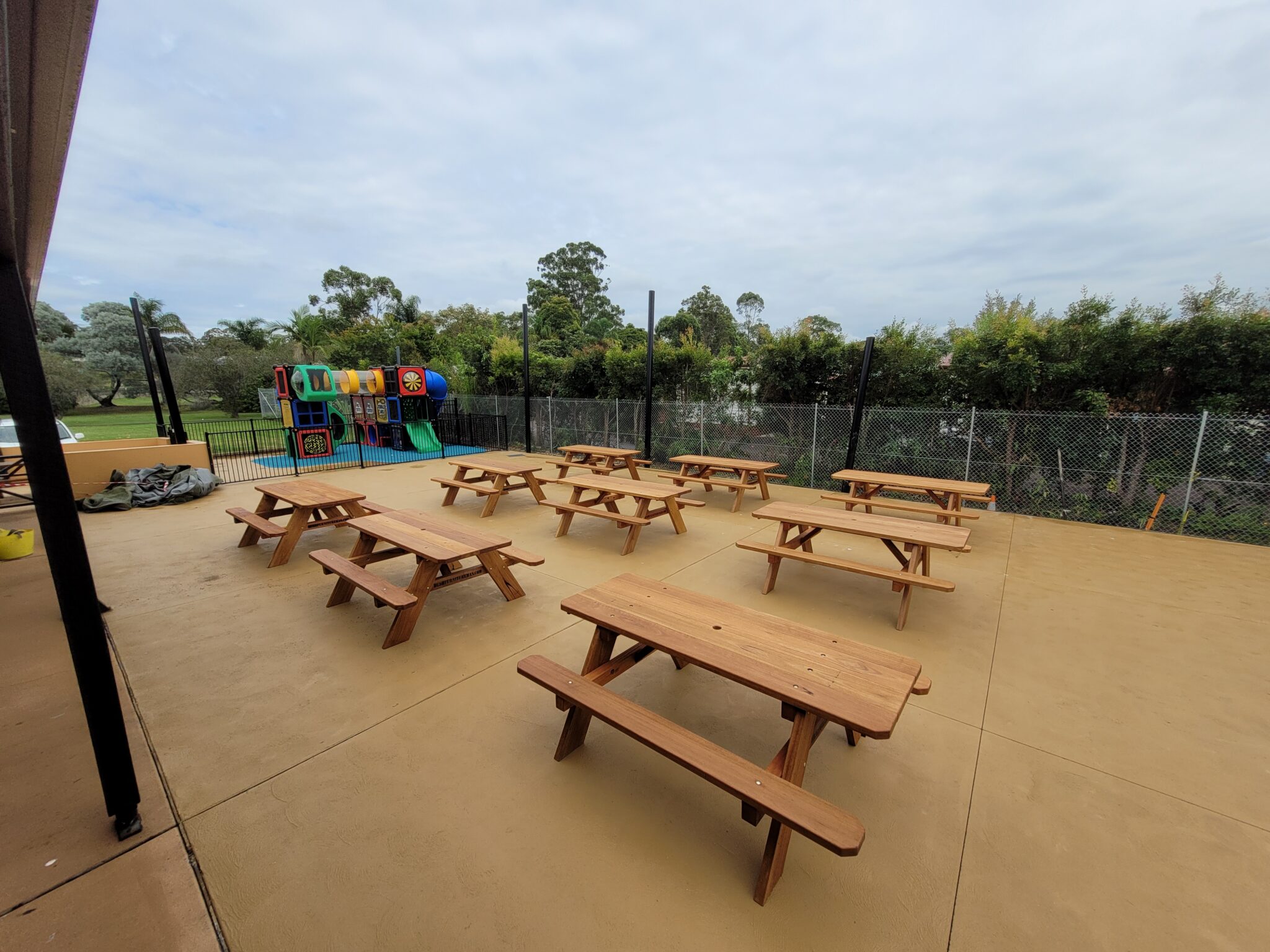 Commercial Kiln Dried Ultimate Picnic Tables - Outdoor Furniture